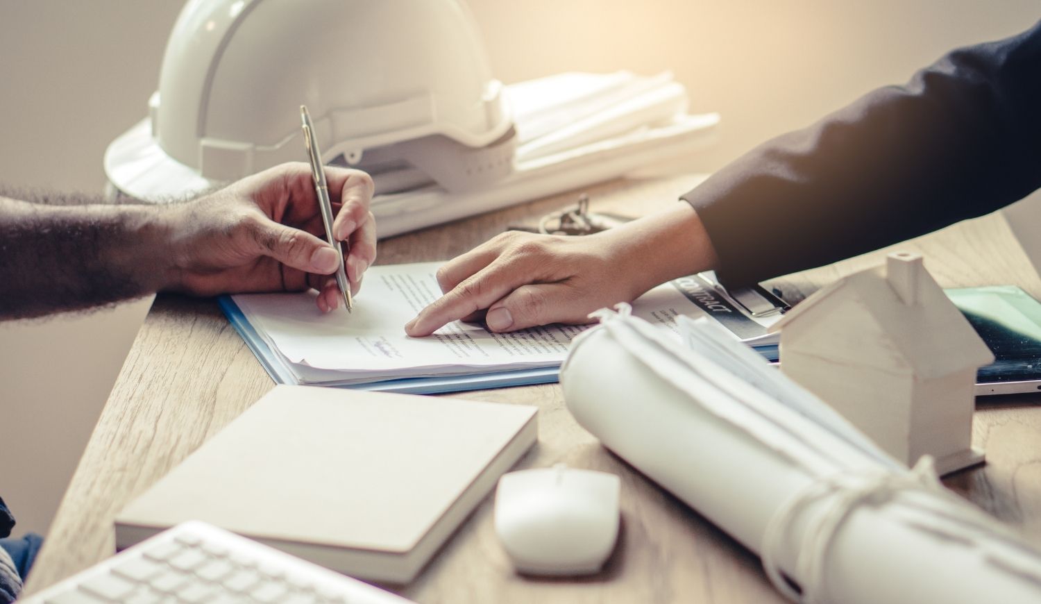 Contrat de construction : tout ce qu'il faut savoir avant de signer